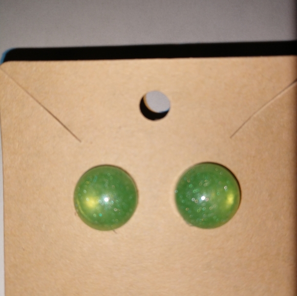 handcrafted | Jewelry | Handcrafted Resin Pierced Earrings New Green ...